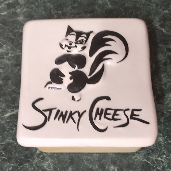 Unmarked | Kitchen | Vintage Ceramic Cheese Dish With Stinky Skunk ...